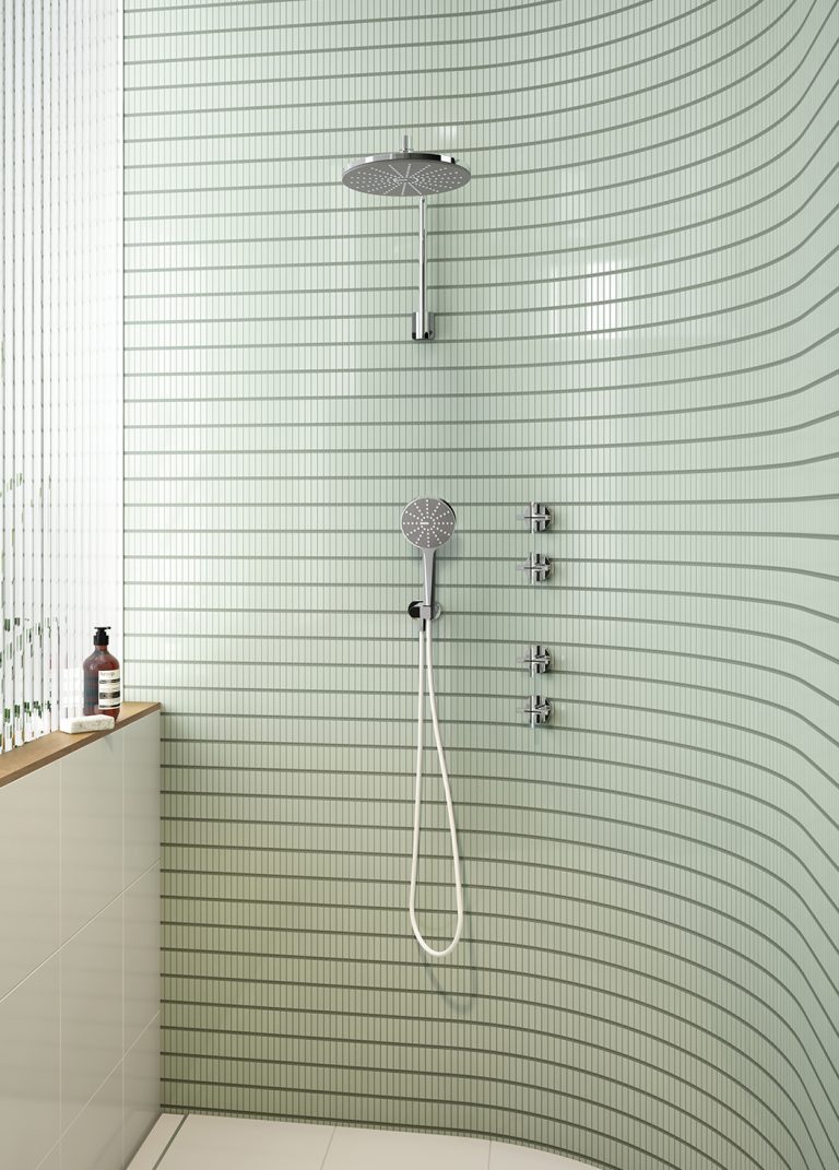 Showers - Phoenix Tapware